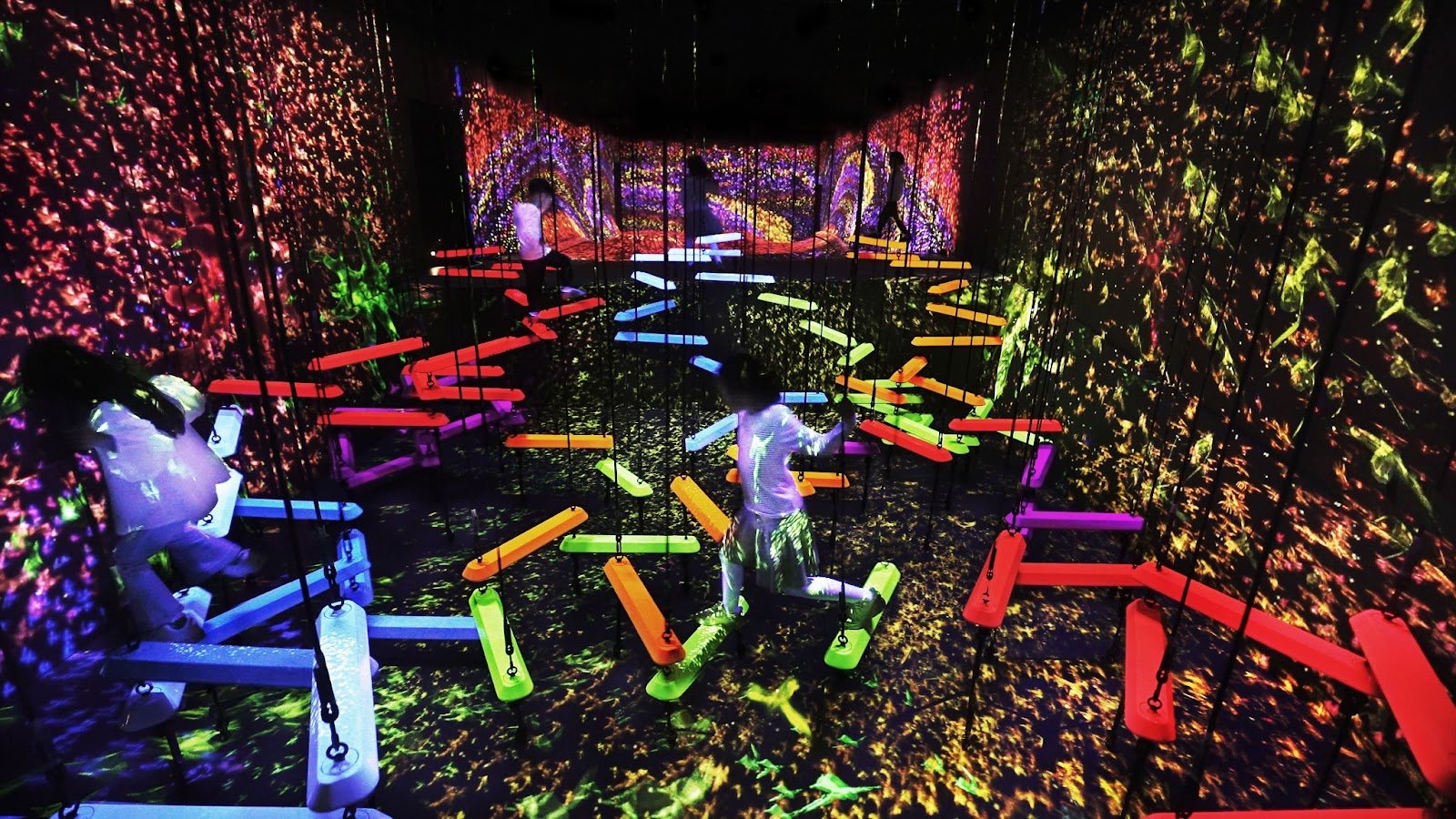 teamLab 在北京開設迄今最大的博物館｜創造超越物質的無相世界 | 瘋設計 FUNDESIGN